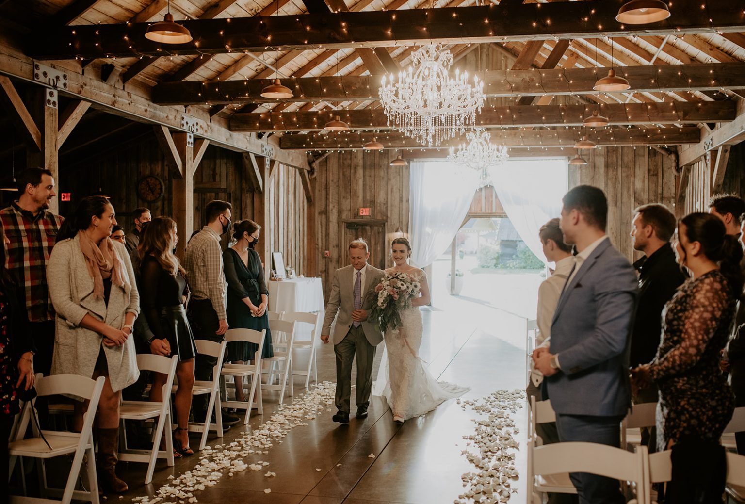 Kelley Farm Wedding | Corinna + Conor - Bloom Poet